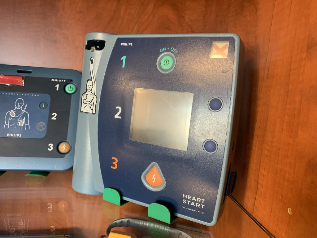 Philips/Laerdal Heartstart FR2 - AED Museum