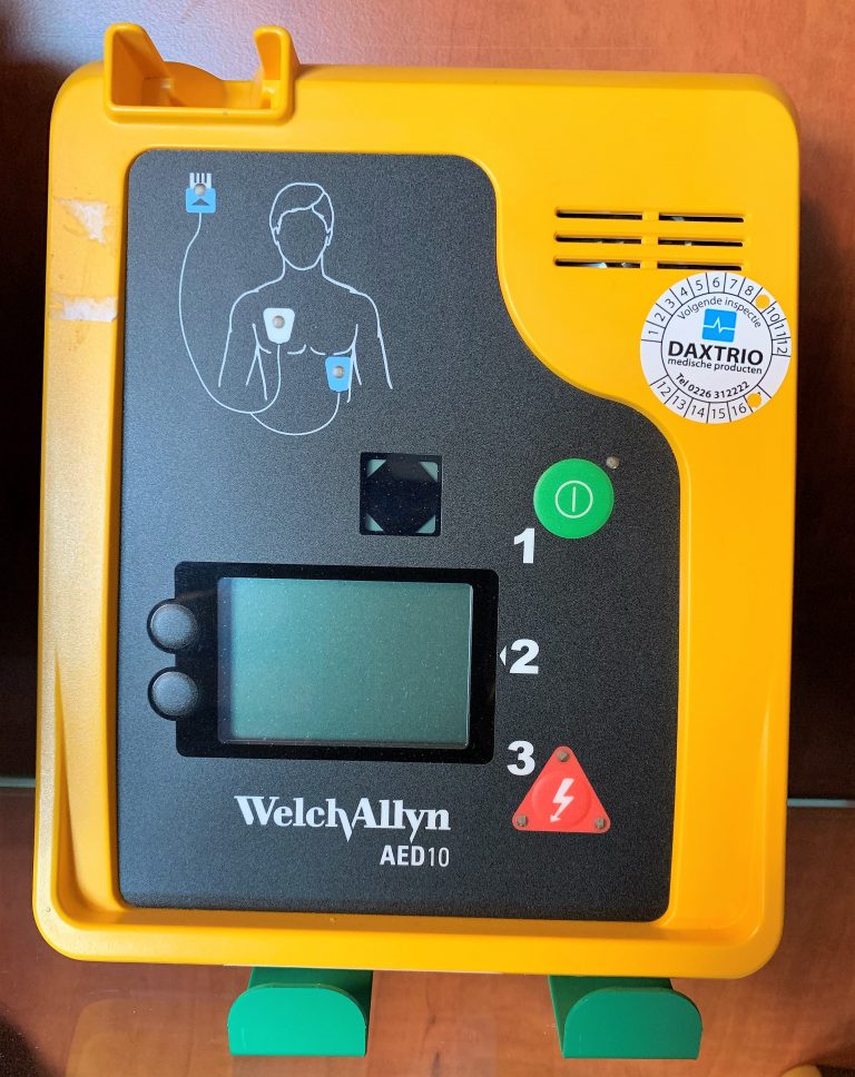 WelchAllyn AED10 - AED Museum